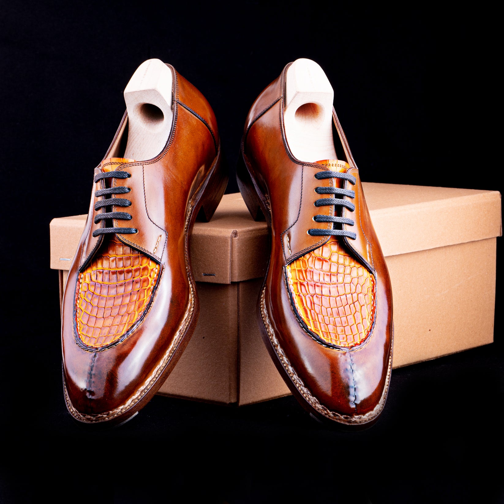 Five eyelet split toe Derby Spectator with Croc apron – Saint Crispin's